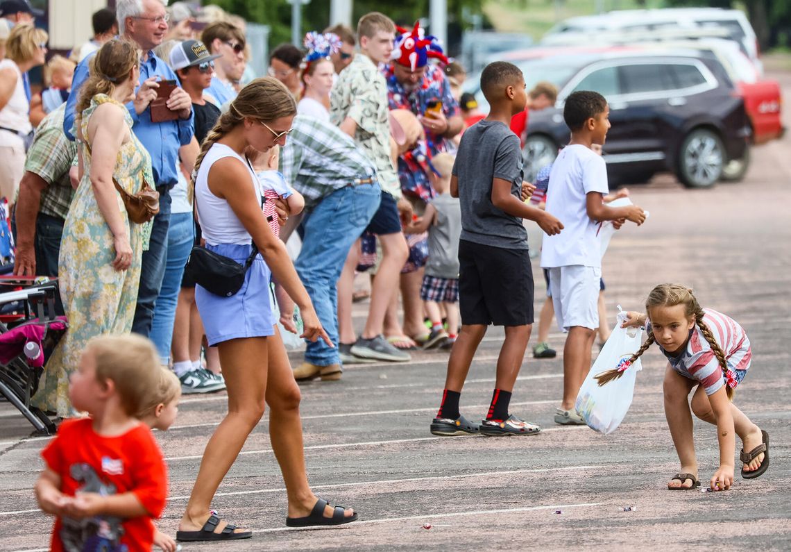 PHOTO OF THE DAY: CANDY RUSH